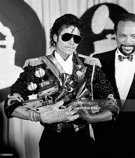 Michael Jackson A Shealbhú Grammys Michael Jackson Grammys 1988
