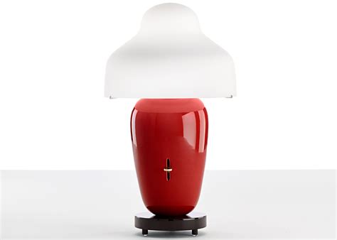 Jaime Hayón Designs Ceramic Lights For Parachilna