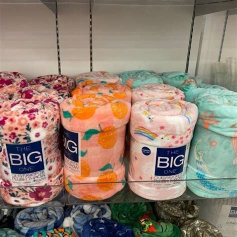 The Big One Super Soft Plush Blanket King Size At Floyd Wade Blog