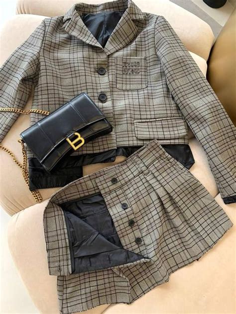 Костюм — ціна 5300 грн у каталозі Костюми зі спідницею Купити жіночі речі за доступною ціною на