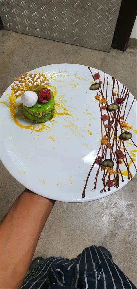 rusiru jayasekara on linkedin pistachio cake