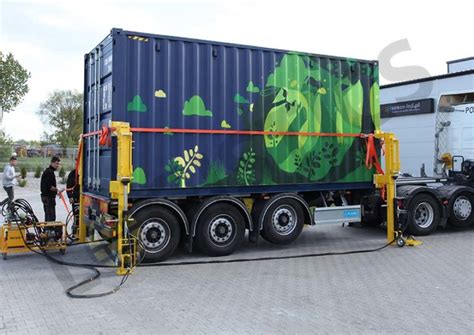 Experience With Hydraulic Systems Lift Container