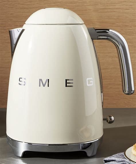 Smeg Чайник электрический - 1.7л, кремовый - арт.KLF03CREU - "Posuda ...