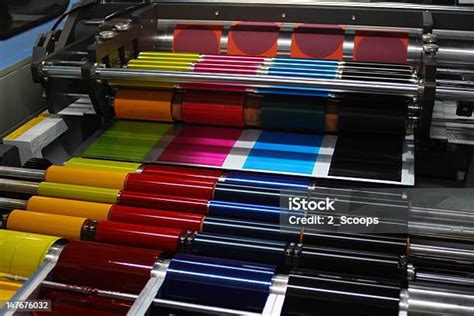 옵셋 인쇄기 Cmyk 잉크에도 롤러 인쇄기에 대한 스톡 사진 및 기타 이미지 인쇄기 인쇄 공장 오프셋 인쇄 Istock