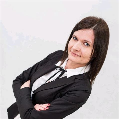 marta nowicka specjalista ds rekrutacji everest finanse s a