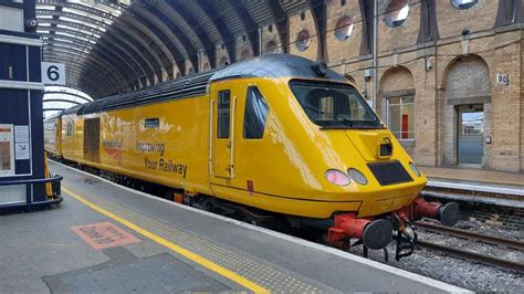 Network Rail Chief Hails Transport Innovation At Connected Places Summit Resonate