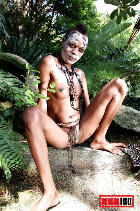 Hot Babe In Jungle Loincloth Xxx Porn