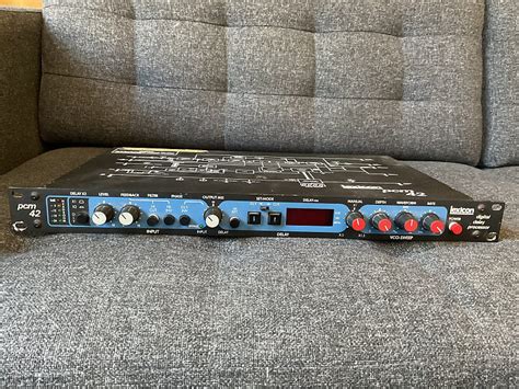 Lexicon Pcm 42 Digital Delay Processor Reverb Uk