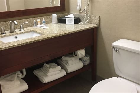 Comfort Inn And Suites Reviews Deals And Photos 2025 Expedia
