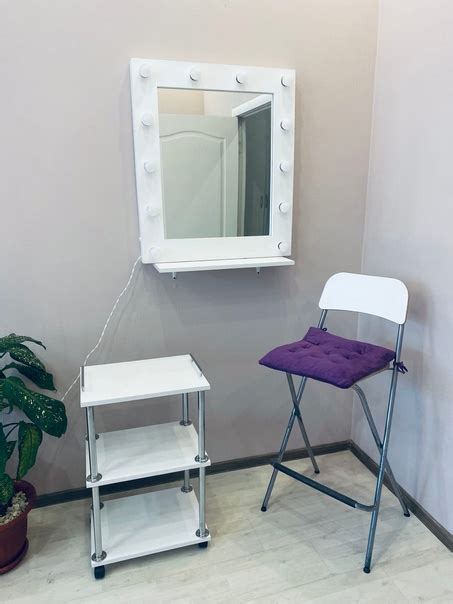 Аренда Сдаём рабочие места мастера маникюра и педикюра и рабочее место бровиста визажиста