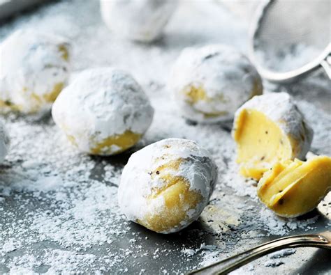 Vit Chokladtryffel Med Kardemumma Recept Från Santa Maria