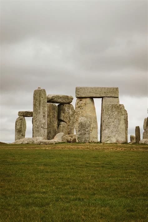 거석 건축 고고학의 고대 사이트 고대의 관광 명소 구름 낀 하늘 구조 기념물 돌 돌 기념물 돌 동그라미