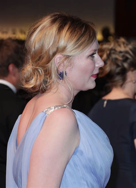 Kirsten Dunst At The Beguiled World Premiere Cannes Film Festival 05 24 2017 CelebMafia