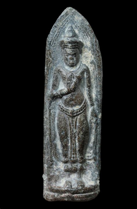 พระร่วงหลังรางปืน พิมพ์ฐานสูง เนื้อชินตะกั่วสนิมแดง กรุวัดพระศรีรัตนมหา