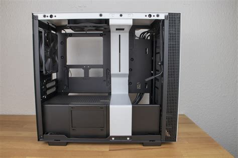 NZXT H210i Review: Excellent Mini-ITX Case