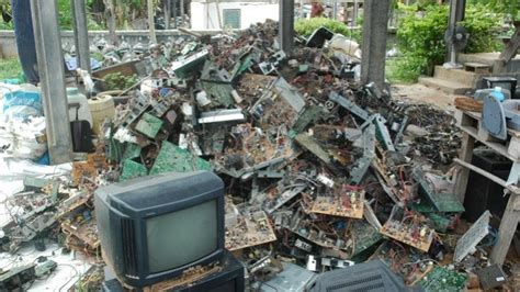 การจัดการขยะ ของเสียอันตราย คมชัดลึก