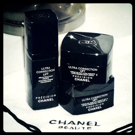 Chanel Ultra Correction Lift Travel Essentials Set - Update - The ...