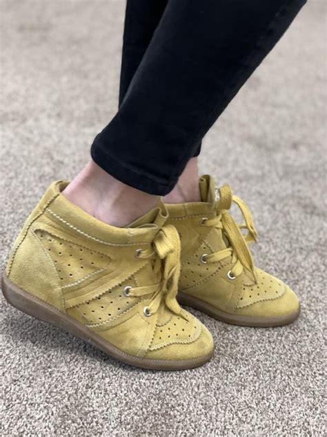 Кеди черевики Isabel Marant — ціна 3000 грн у каталозі Кеди Купити жіночі речі за доступною