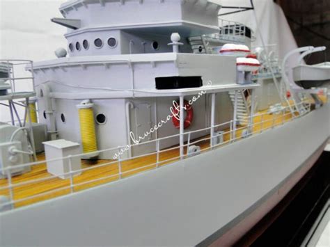 M909 Francoise Bovesse Agile Class Minesweeper Mahogany Wooden