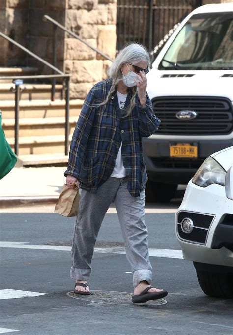 Patti Smiths Feet