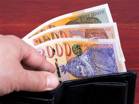 Во тек е исплатата на правата од социјална и детска заштита Ohridnews