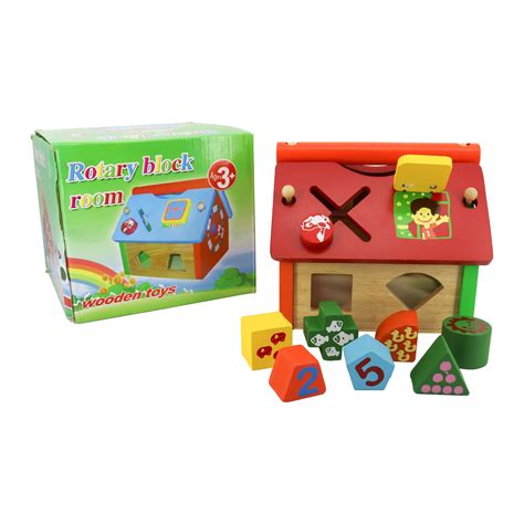 ხის სახლი კუბიკებით