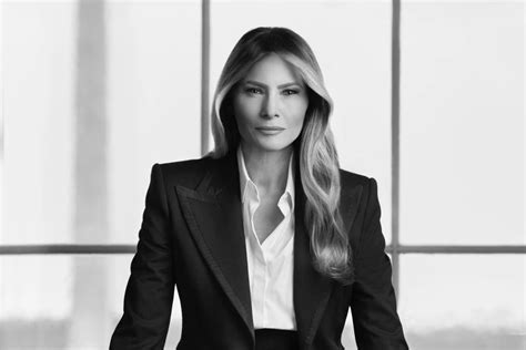 Официальный портрет первой леди США Мелании Трамп взбесил народ