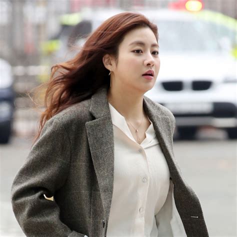 체중 kg kg 강소라 날씬한 몸매유지 비결 굶고 운동해야 네이트 뉴스