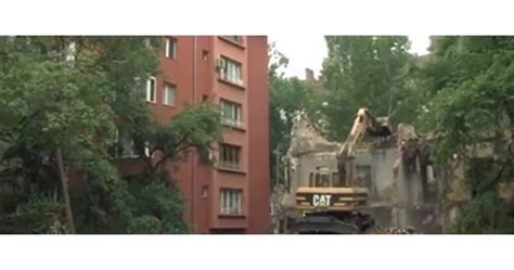 Киро Японеца вдига офисцентър