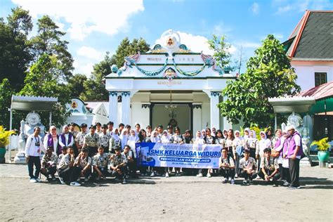 Smks Keluarga Widuri Jaksel Adakan Kunjungan Industri Ke Yogyakarta Bersama Dirgantara Aia Tour