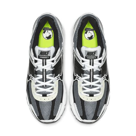 Zoom Vomero 5 'Black and Metallic Silver' (CI1694-001) release date ...