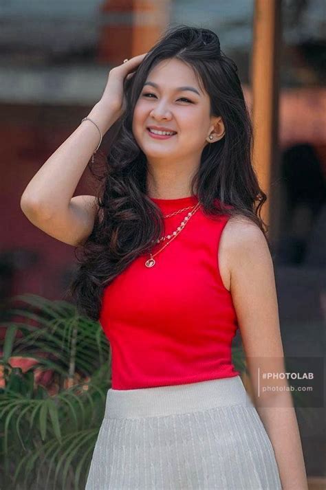 Мэндчилгээний үгс Facebook