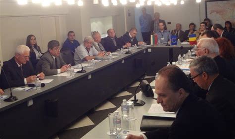 Проблемите на корабоплаването по Дунава нищят наши и румънски експерти