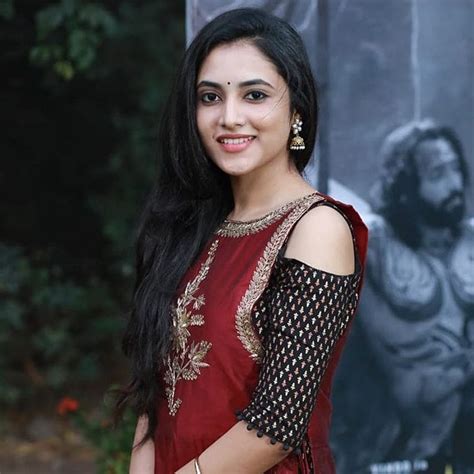 Priyanka Arul Mohan Aka Priyanka Mohan Actress Latest Stills Images