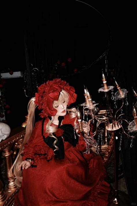 Rozen Maiden Shinku Cosplay In Black Dahlia Maiden Cosplay