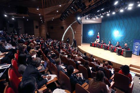 국제전략센터 International 국제전략센터 International Strategy Center