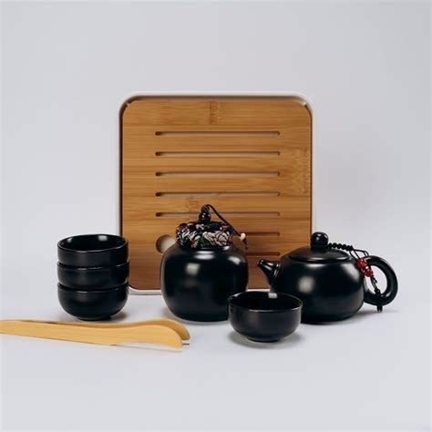 Купити набір посуду дорожній Чорний діамант Преміум на 4 персони з чабанью по низькій ціні