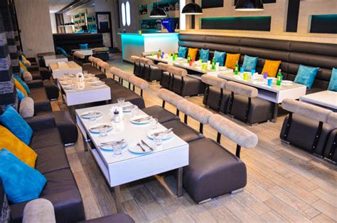 Deluxe Center დელუქს ცენტრი ბავშვთა გასართობი ცენტრი დაბადების დღის