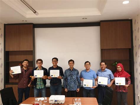 Nyoman Pujawan Ph D Cscp Csca Cplm On Linkedin Penyerahan Sertifikat Csca Dan Cscm Kepada