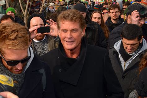 Ex Knight Rider Und Baywatch Star David Hasselhoff Kämpft Mit