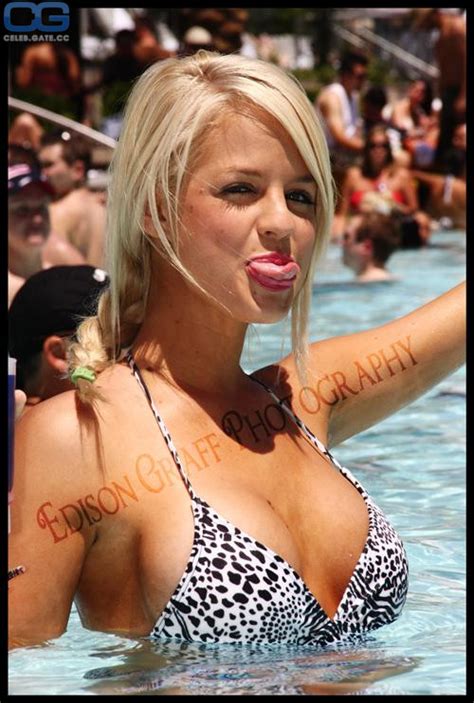 Holly Huddleston Nude Pictures Onlyfans Leaks Playbabe Photos Sex Scene Uncensored