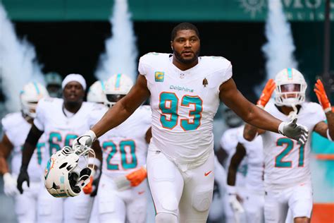 Mike Mcdaniel Made A Gutsy Call And It Has Proven To Be The Correct One For The Dolphins