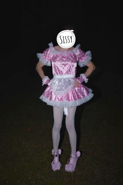 My First Time Dressed Outside In A Public Park I Tumbex