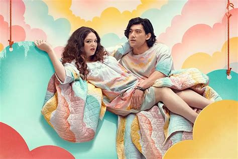 Is Lena Dunhams Too Much Series A True Story The Real Life Love