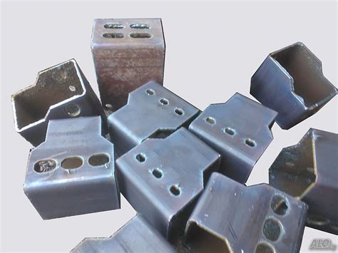 Cnc ЦПУ ЦНЦ автомат робот за рязане на стоманени профили Производствени Обработващи Р