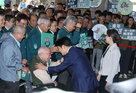 「賴蕭配」完成登記國安特勤秒接手維安！多名女性特勤保護蕭美琴