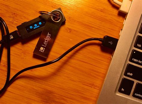 how to send bitcoin to a hardware wallet