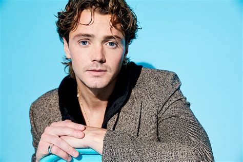 Henry Rowley On Starring In Mgm S Robin Hood Series And Tiktok