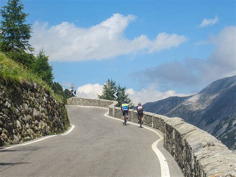 Passo Umbrail E Passo Dello Stelvio