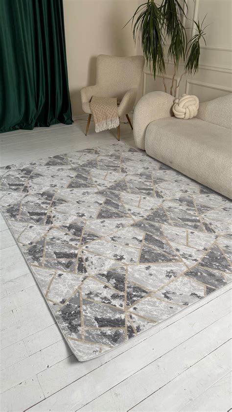 Килими • Коври • Дорiжки • Резинові коврики • Набори до ванни Зверху оксамитовий низенький